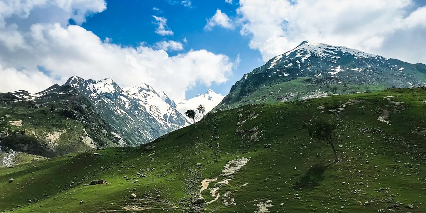 Pahalgam Trekking: 10 Popular Treks You Should Hop On To - TripXL