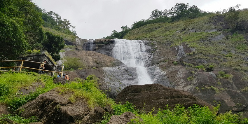 Ambanad Waterfalls: Travel Guide To Kerala’s Sparkling Falls - TripXL
