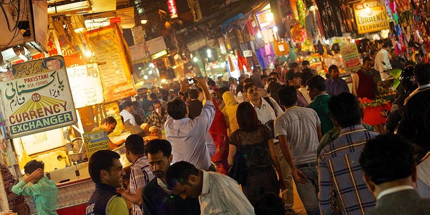 Shopping In Wayanad : Bustling Streets & Vibrant Markets - TripXL