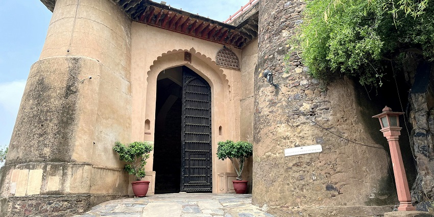 Bobbili Fort: Adventure Awaits At This Ancient Structure - TripXL