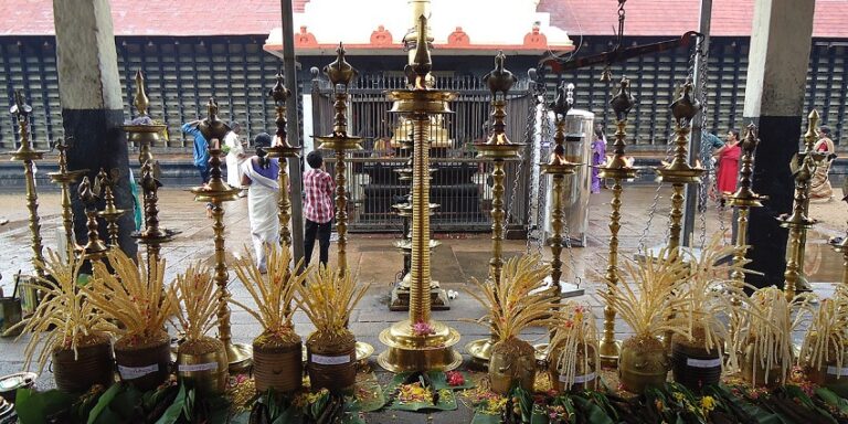 Aranmula Temple: Get To Explore One Of The 108 Divya Desams- TripXL