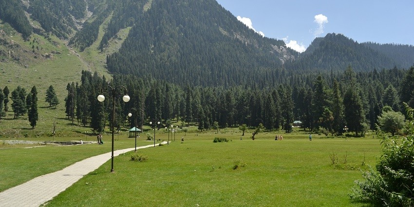 Zoo In Pahalgam: Enjoy A Wild Adventure In Kashmir’s Wilderness - TripXL