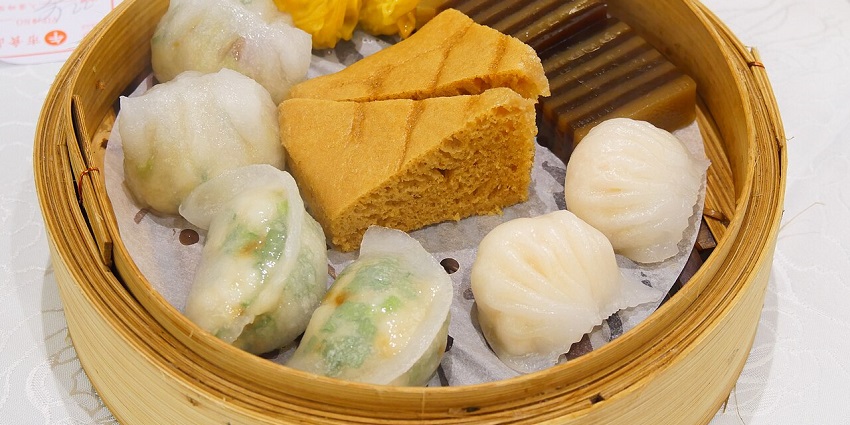 Best Food In Jammu: Savour the Kashmiri Delicacies - TripXL