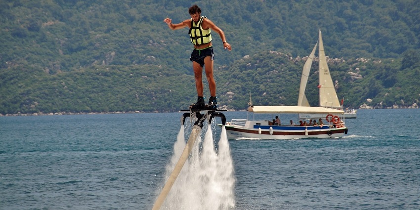 10 Amazing Water Sports In Maldives For The Adventurous Soul - TripXL
