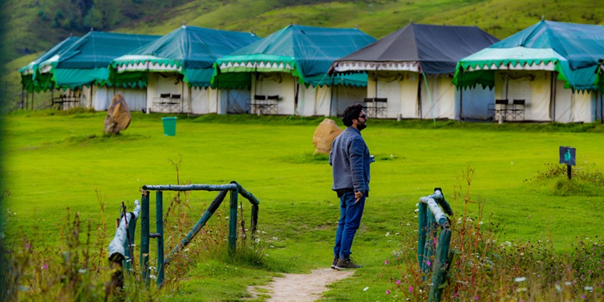 Camping in Gulmarg: A Complete Guide to Adventure & Serenity - TripXL