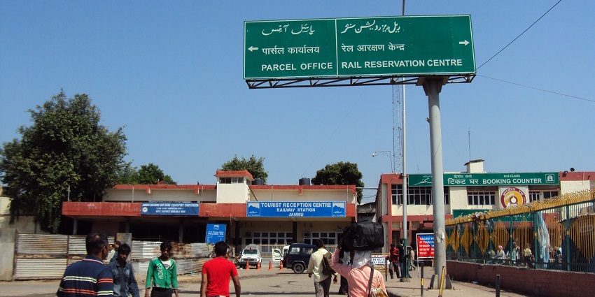 Dhanidhar Fort: A Journey Through History And Adventure - TripXL