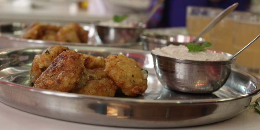 Top 10 Best Food In Kashmir: Explore The Foodie’s Paradise - TripXL