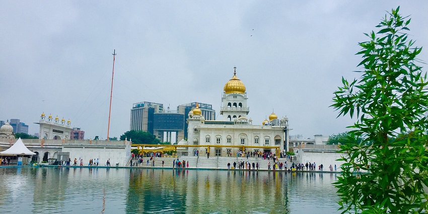 Things To Do In Majnu Ka Tila Delhi: The Traveller’s Delight - TripXL