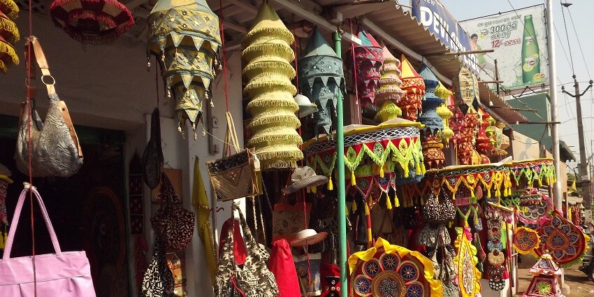Shopping In Gangtok: 14 Spots For You To Shop Your Heart Out - TripXL