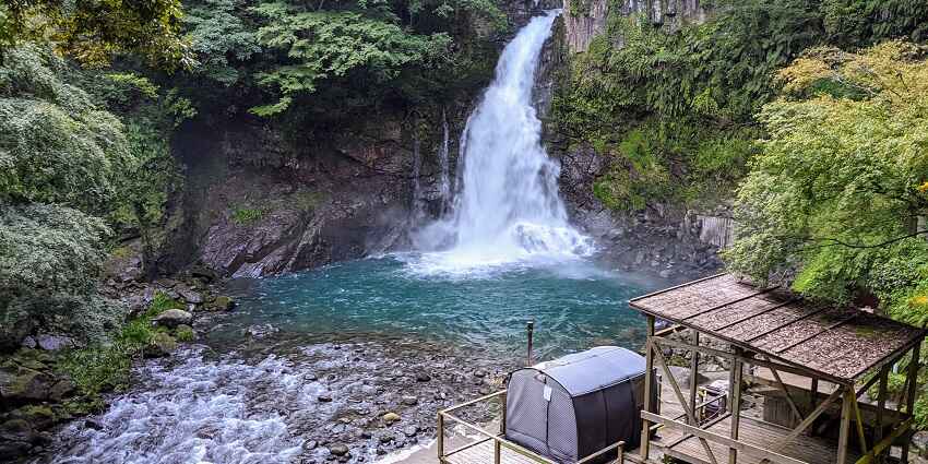 Hot Springs In Sikkim: A Relaxing Time Among The Nature - TripXL