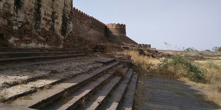 Forts In Bihar: A Guide To The State's Iconic Structures - TripXL