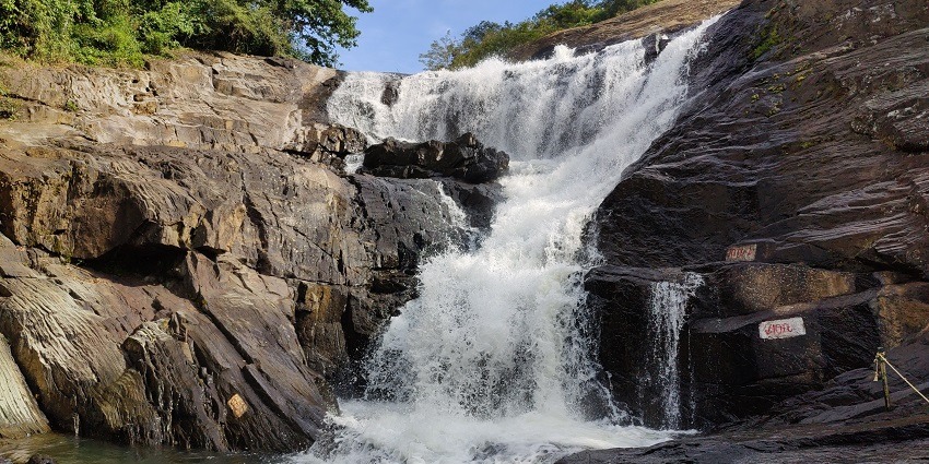 Pandikuzhi Watеrfalls: Scenic Views & Natural Beauty- TripXL