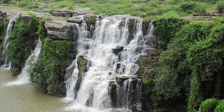 The Enchanting Aare Waterfalls In The Serene Andhra Forests - TripXL