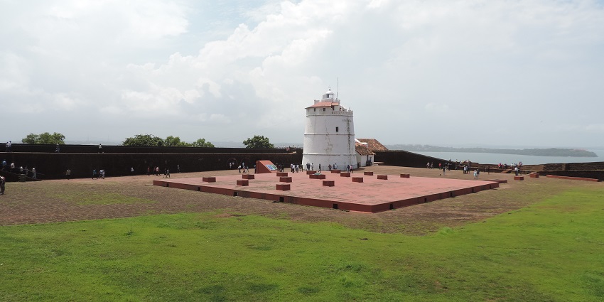 Aguada Fort: A Marvel Of Portuguese Style Architecture - TripXL