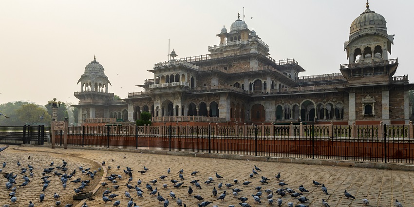 10 Places To Visit Near Hawa Mahal For A Serene Escapade - TripXL