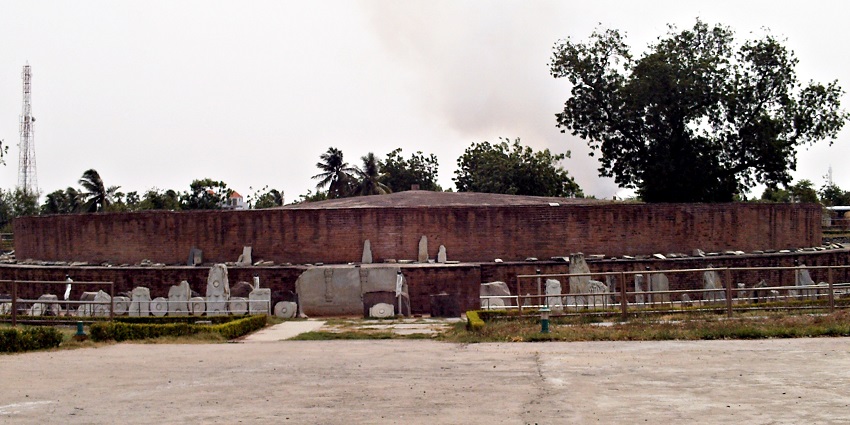 Challapalli Rajavari Fort: A Glimpse Into History Of Andhra - TripXL
