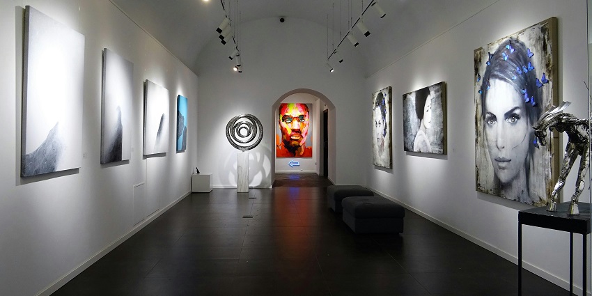 Art Galleries In Rajkot: Must-Visit Places For Art Lovers - TripXL