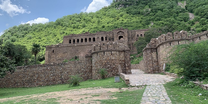 Ajabgarh Fort: A Glimpse Into Rajasthan’s Rich Heritage - TripXL