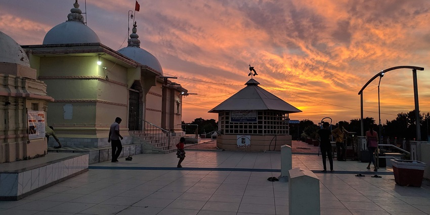 Top 10 Mahadev Temples In Gujarat To Gee Up The Devotee In You - TripXL
