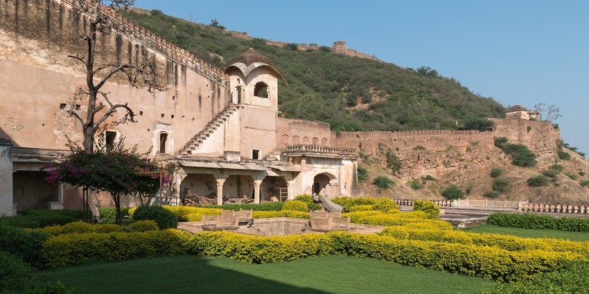 Udaipur Forts: The Testament of Rajasthan's Cultural Legacy - TripXL