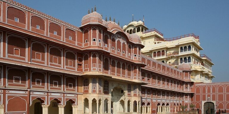 10 Places To Visit Near Hawa Mahal For A Serene Escapade - TripXL