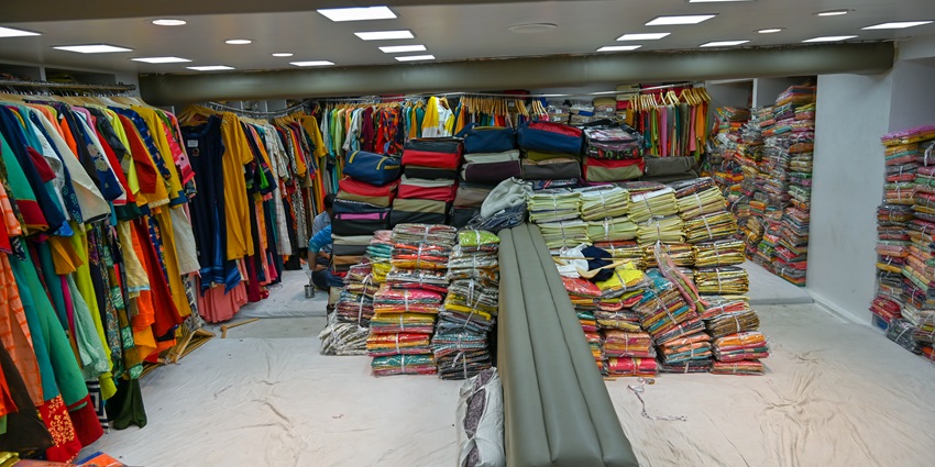 Shopping Places In Surat:Explore The 10 Must Visit Retail Spot - TripXL