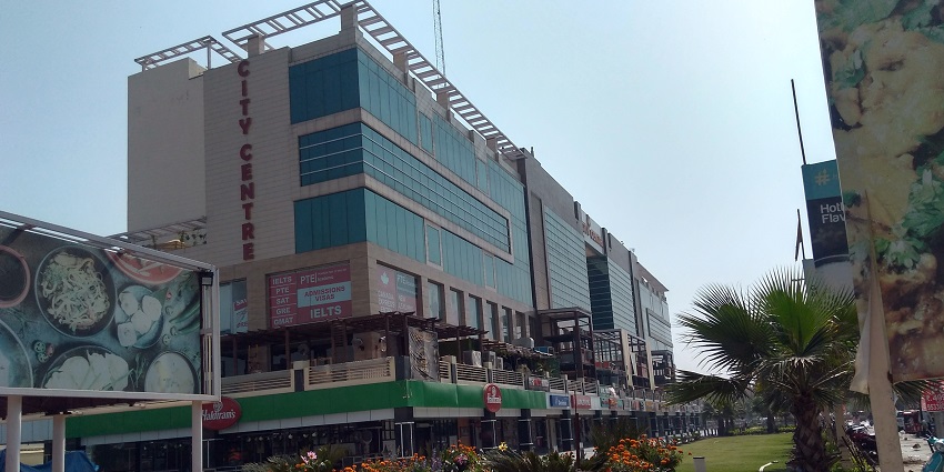 Shopping In Dwarka: Best Markets And Shopping Complexes - TripXL