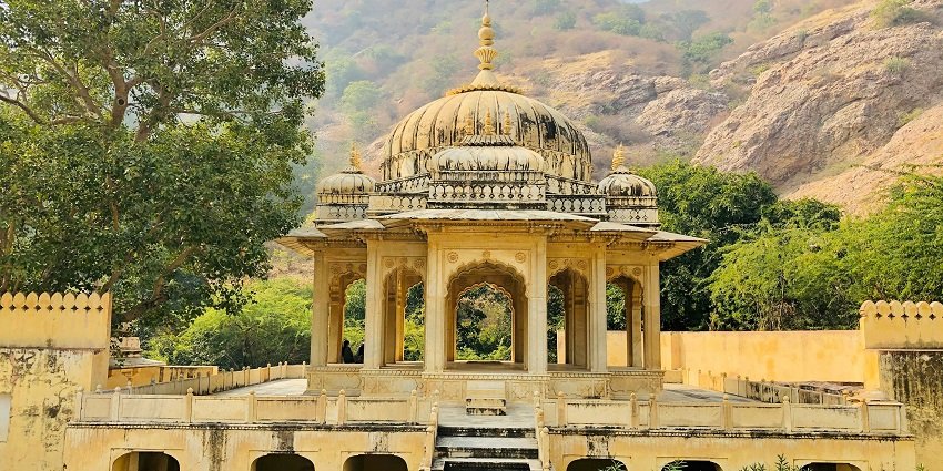 10 Haunted Places In Jaipur For Supernatural Encounters - TripXL