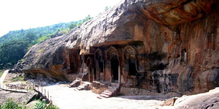 13 Places To Visit In Eluru: Discover Beauty And Culture - TripXL