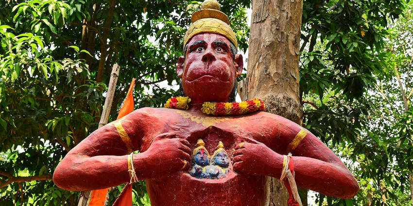 Top 10 Hanuman Temples In Gujarat To Gee Up The Devotee In You - TripXL