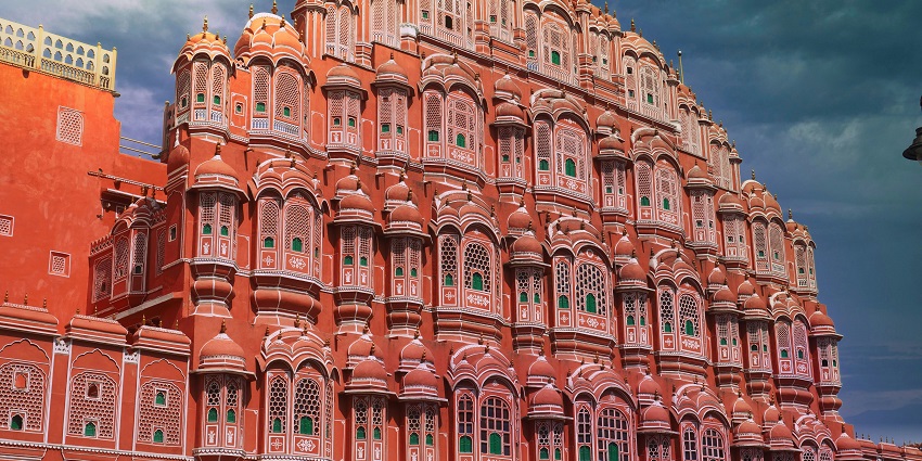10 Places To Visit Near Hawa Mahal For A Serene Escapade - TripXL
