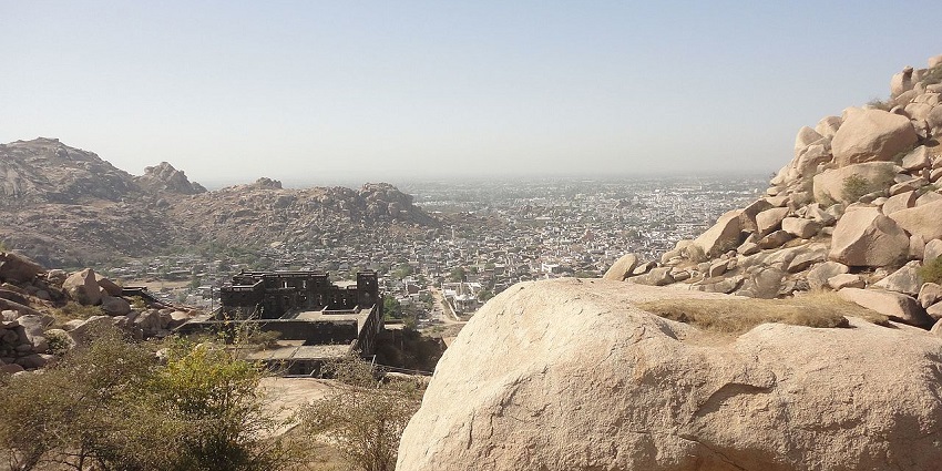 Idar Fort: A Trekker’s Paradise And Historical Treasure - TripXL