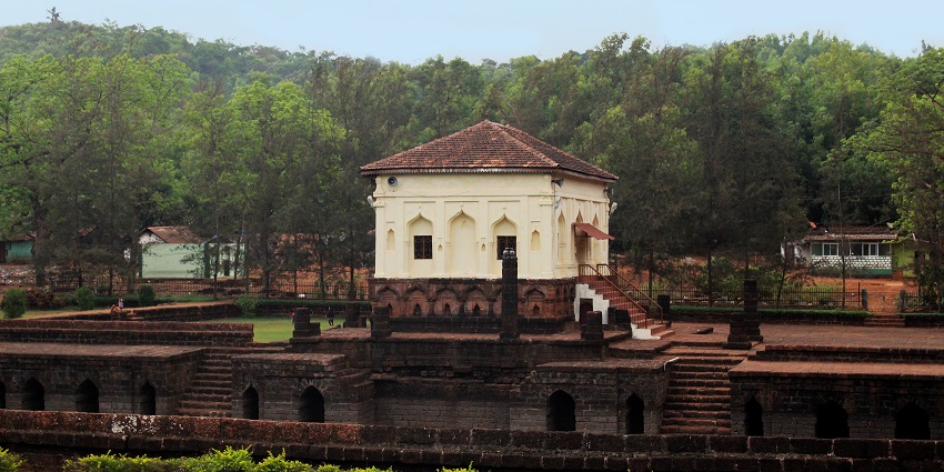 Surla Mosque: Discover Beauty And History All At Once - TripXL