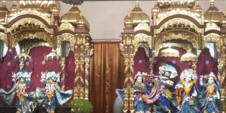 Surat Temples: A Journey Into Gujarat’s Spiritual History - TripXL