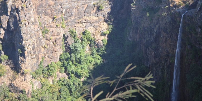 Top 9 Waterfalls In Orissa With Serenity And Natural Beauty - TripXL