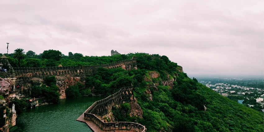 Kuchaman Fort: Crossroads Of History And Nature - TripXL