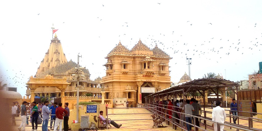 Somnath Temple: A Revered Shiva Temple In Gujarat - TripXL