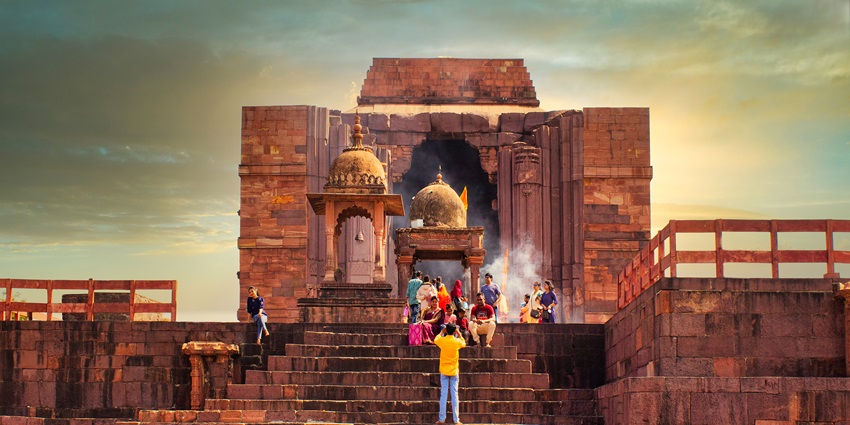 Bhojpur Temple: A Detailed Guide For A Religious Stop Over - TripXL