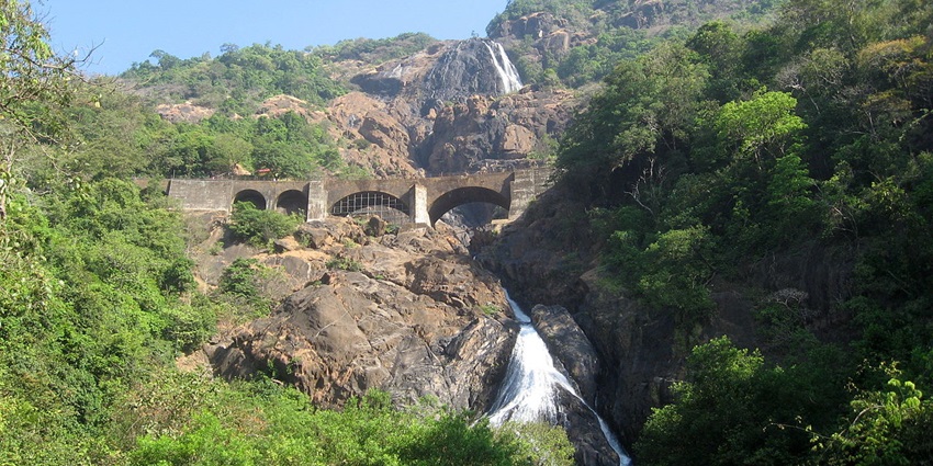 Doodh Waterfalls: Goa’s Stunning Marvel With Majestic Views - TripXL