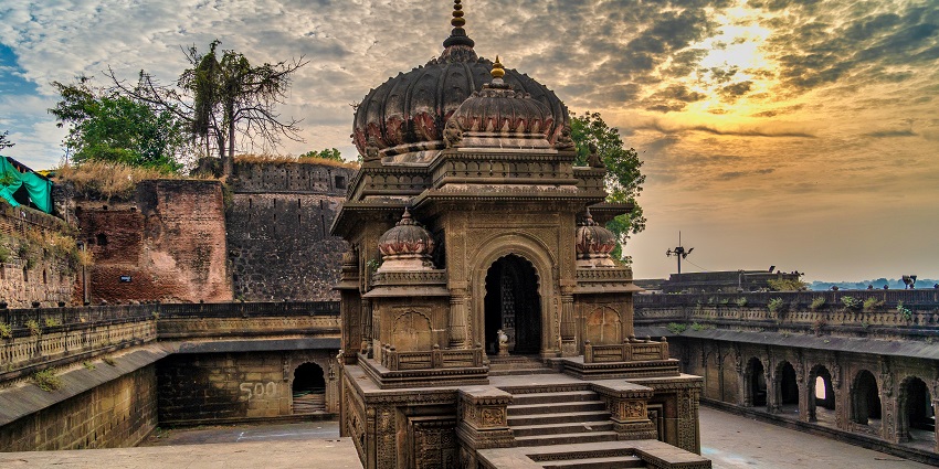 Places To Visit In Maheshwar: Culture Hotspot On The Narmada - TripXL