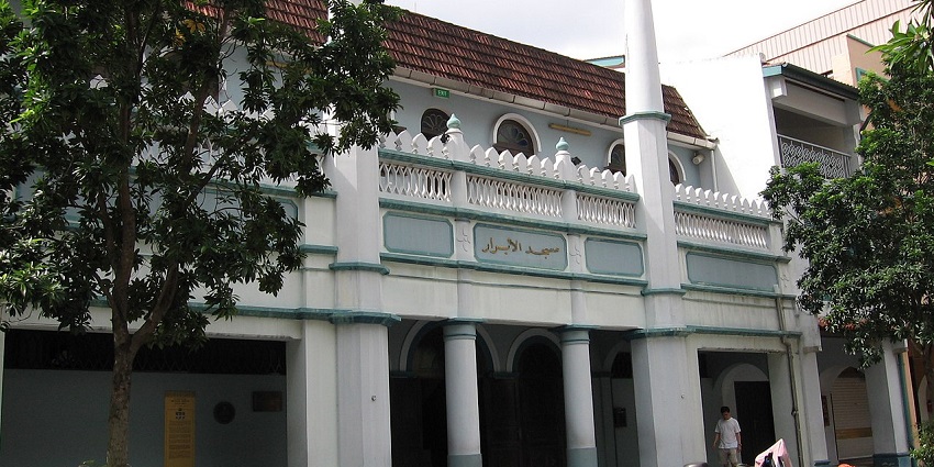 Mosques In Goa: Pay Your Homage At These Islamic Shrines - TripXL