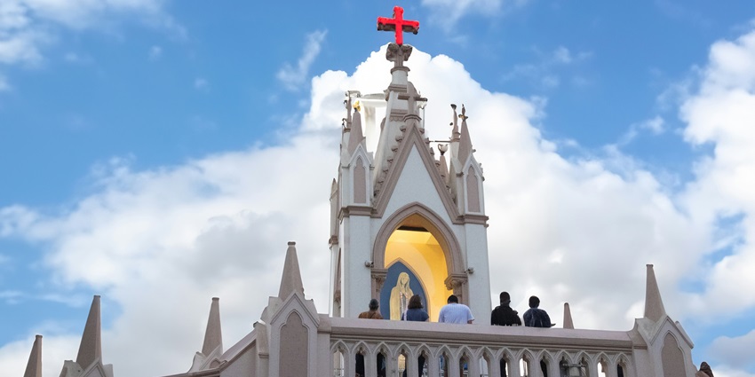 Top Places To Visit In Bandra: A Cultural Exploration - TripXL