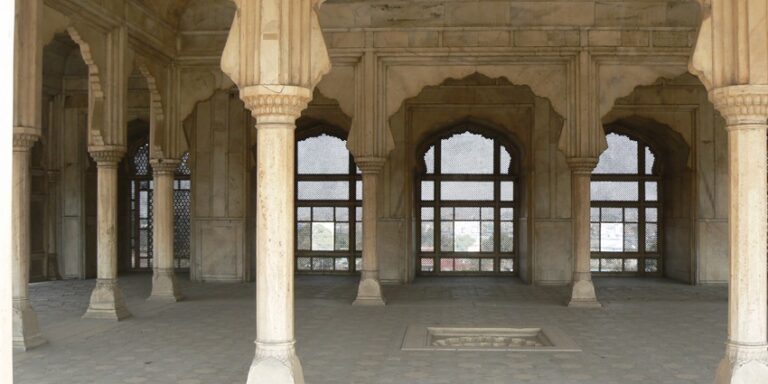 Poonch Fort: Explore the History and Beauty of This Landmark - TripXL