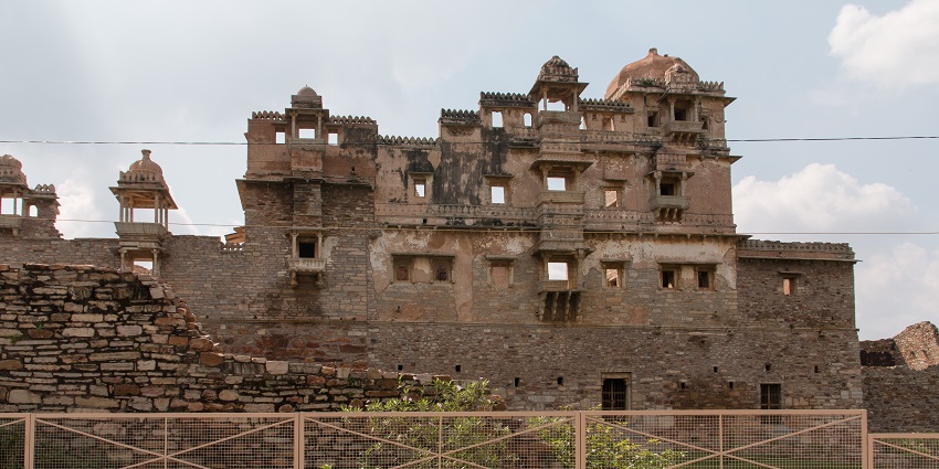 10 Haunted Places In Rajasthan To Blow Your Mind Away In Awe - TripXL