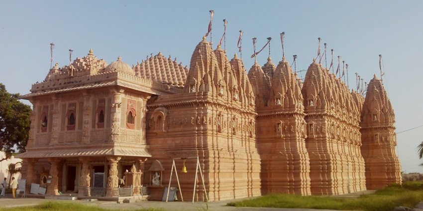 Mahudi Temples: Explore Spiritual Beauty And Heritage - TripXL