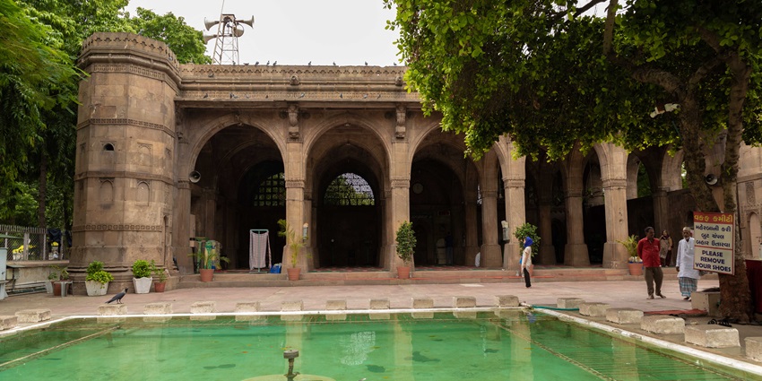 Sidi Saiyyed Mosque: Explore The Marvel With This Guide - TripXL