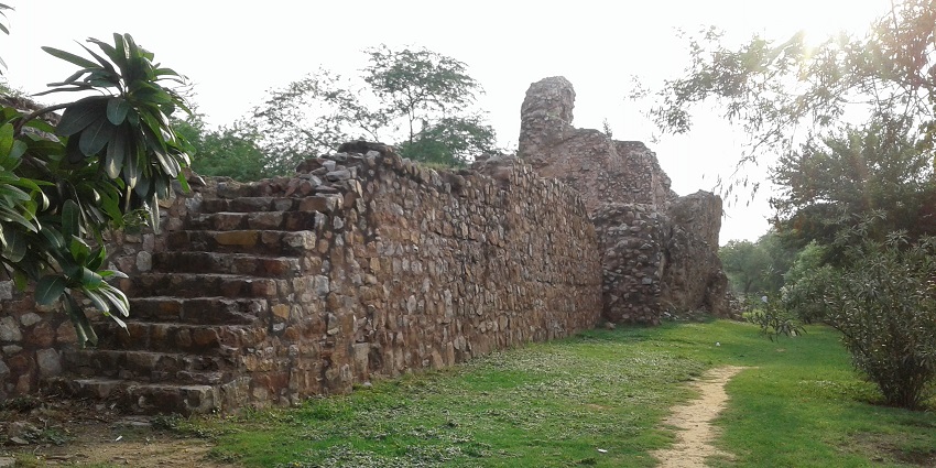 Jahanpanah Fort: Unveil The Historical Heritage Of Delhi - TripXL
