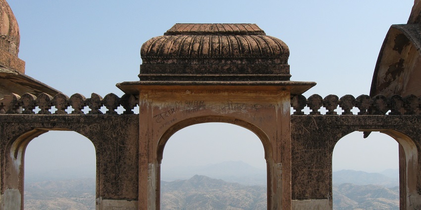 Tera Fort: Discover The Hidden Gem Of Gujarat's History - TripXL