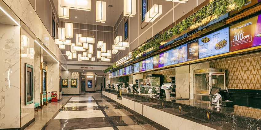 10 Best Shopping Malls In Surat For A Fantastic Experience - TripXL