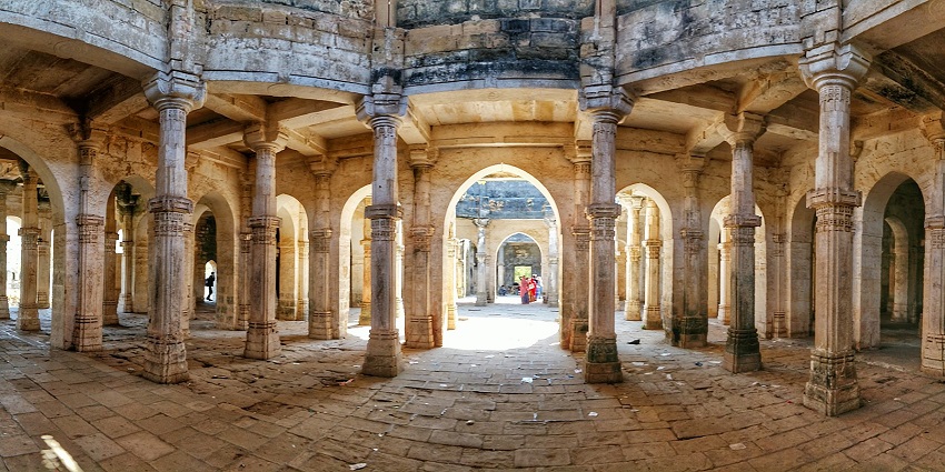 Uparkot Fort: Offering Some Panoramic Views Of Junagadh - TripXL